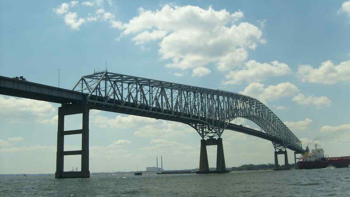 Le pont Key de Baltimore s'effondre après une collision avec un porte ...